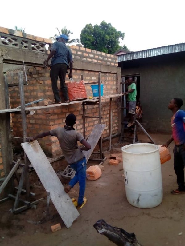 Kenge, R.D.Congo: un tetto per la maternità | Gruppo India